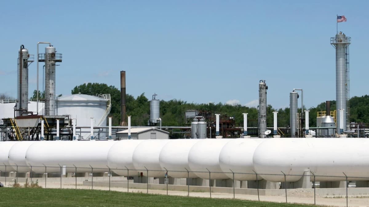 The World Faces A Natural Gas Glut Not Seen in Decades | OilPrice.com