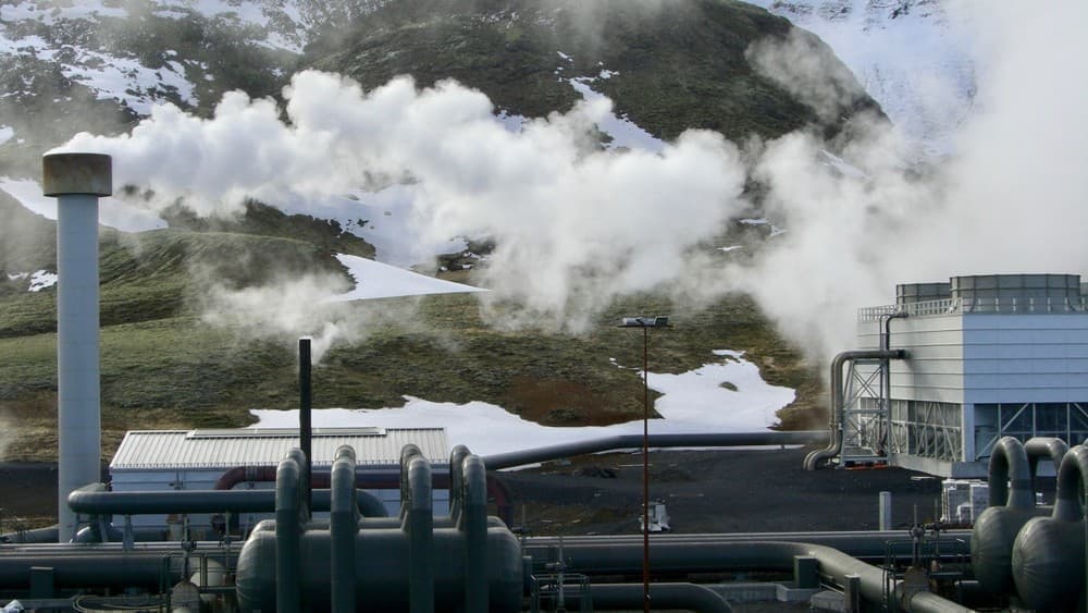 How Iceland Became a Global Leader in Renewable Energy | OilPrice.com
