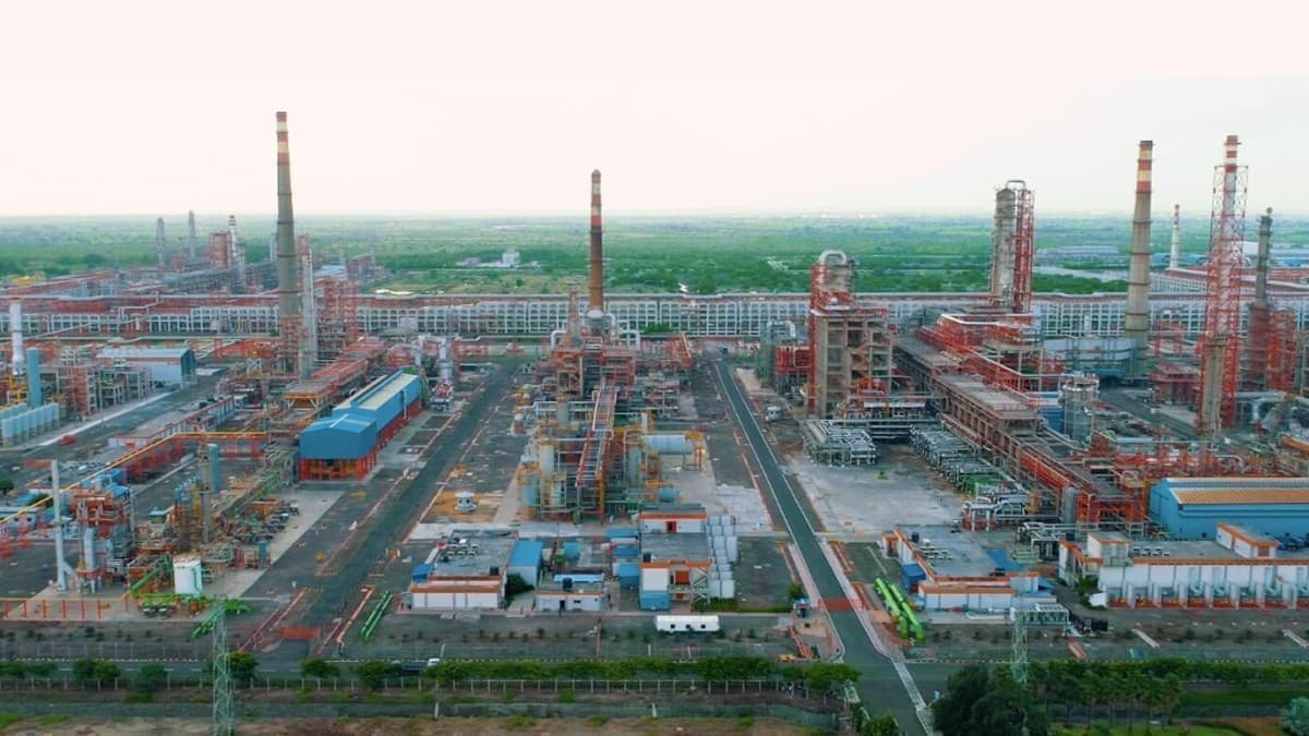 India's Huge Nayara Refinery Focuses On Domestic Market As Sanctions ...