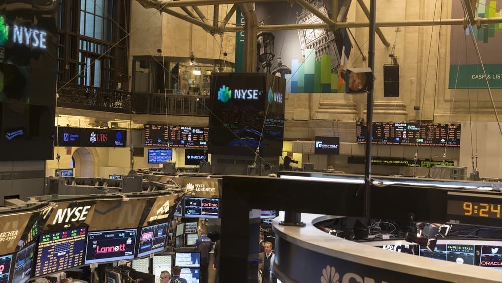 Energy Stocks Flip the Script in Early 2026 | OilPrice.com