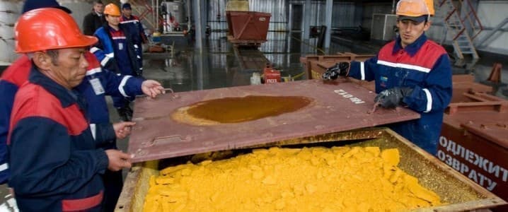 World’s Largest Uranium Miner Ramps Up Output To Sell To New Customers ...