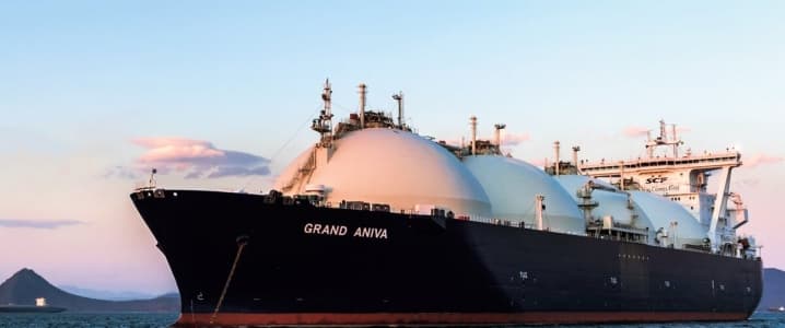 Japan Is Bargain Hunting As LNG Prices Slump | OilPrice.com
