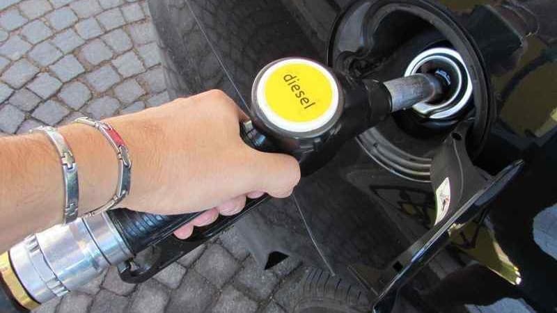 Russian Refinery Hits Spark Diesel Rush, Funds Load Up | OilPrice.com
