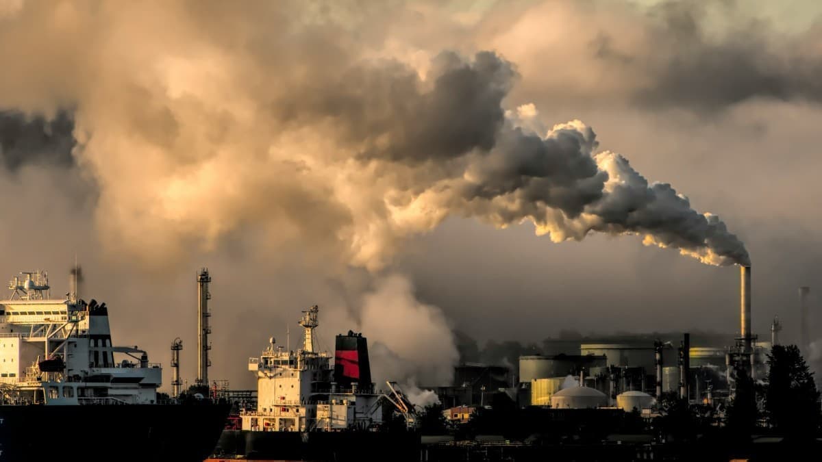 Canada Could Ditch the Controversial Oil and Gas Emissions Cap ...