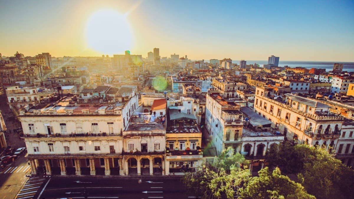 Fuel Crisis Forces Canadian Airlines to Halt All Flights to Cuba ...