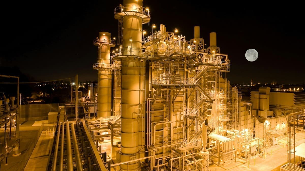 Japanese Refiners Urge Government to Release Strategic Oil Reserves ...